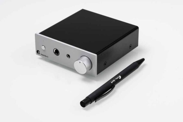 Pro-Ject Head Box E: mini amplificatore per cuffie discreto e potente